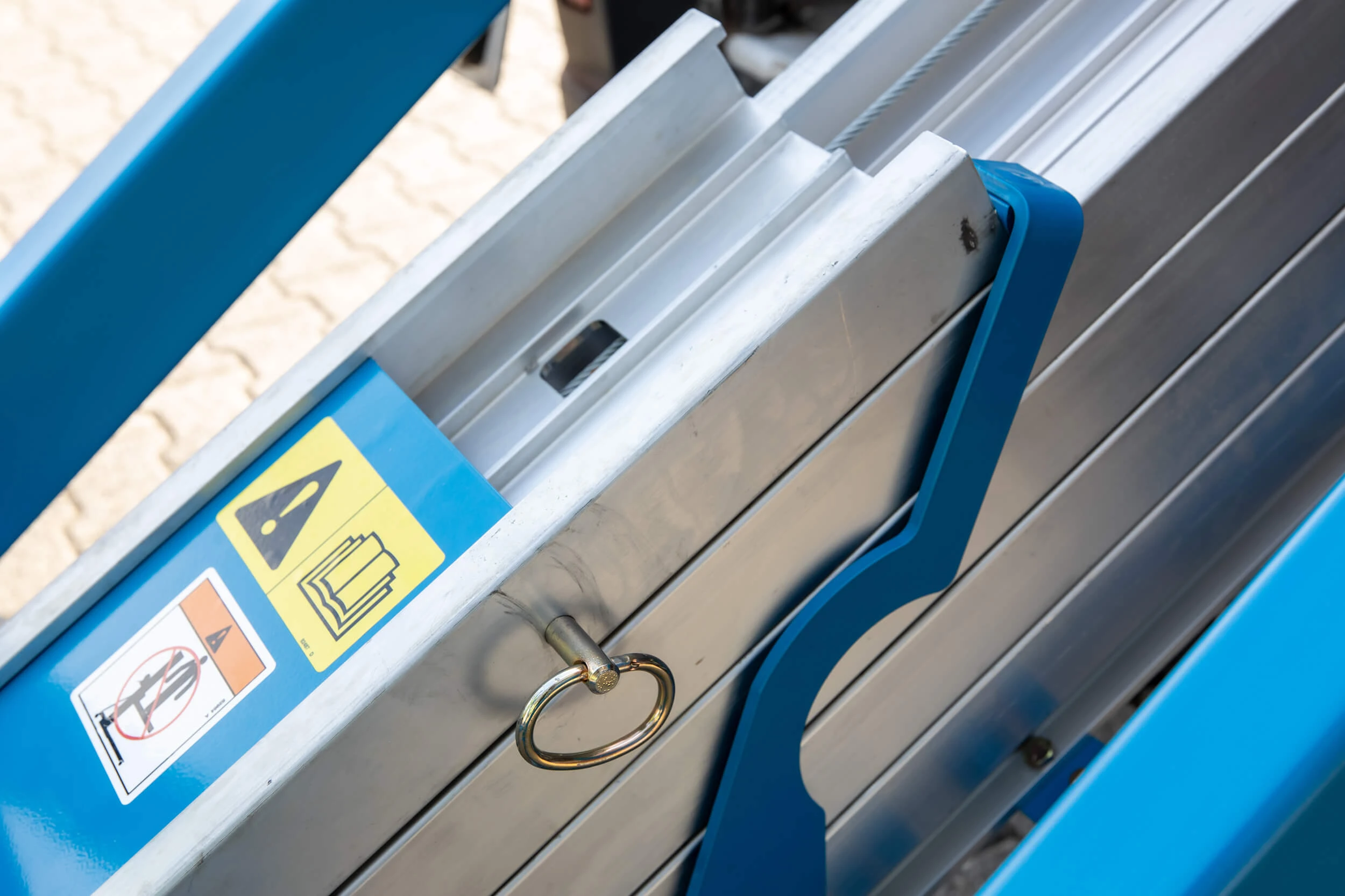 Genie SLA10 | Material Lifts | Workplatform Ltd